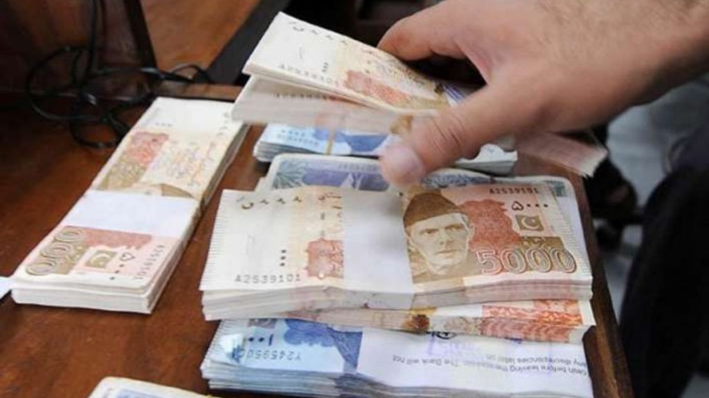 Here Are Few Tips To Become Rich In Pakistan - Entertainment Bracket